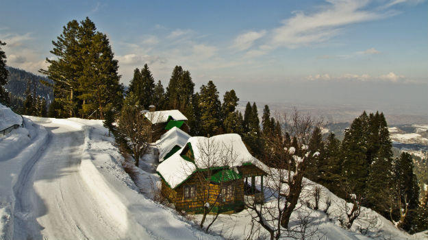 Jammu-Kashmir now re-opens for travelers after 4 days | India.com