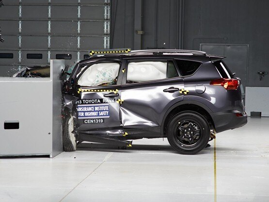Toyota develops new virtual crash test to replicate human reactions ...