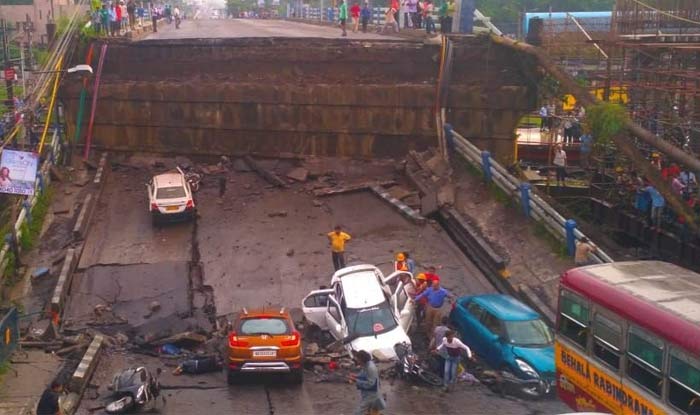 Kolkata Bridge Collapse: One Dead, 19 Injured; Mamata Banerjee Orders ...