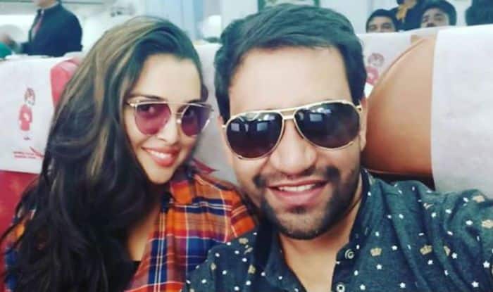 Bhojpuri Hot Rumoured Couple Amrapali Dubey and Dinesh Lal Yadav Aka Nirahua Wishes Their Fans ...