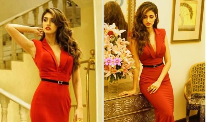 Bharat Actress Disha Patani Looks Sizzling Hot in This Bold Red Gown ...