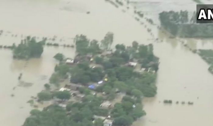 UP: Three Dead, 232 Houses Damaged in 24 Hours Due to Incessant Rain ...