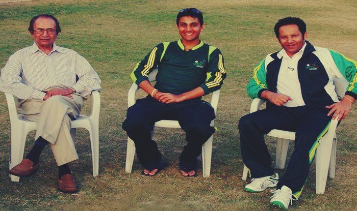 Quaid-e-Azam Trophy: Pakistan Batsman Shehzar Mohammad Emulates ...