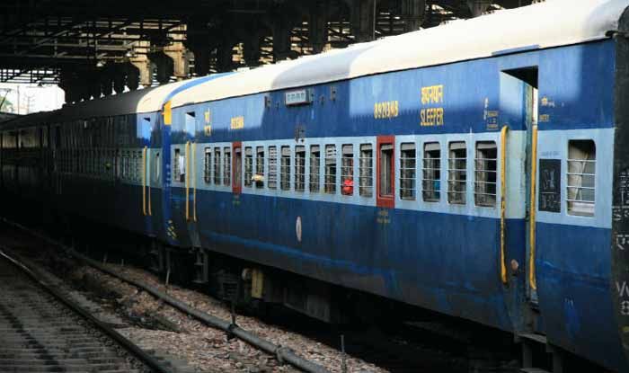 Mumbai AC Local Train Fares to Rise by up to 10% From June | India.com