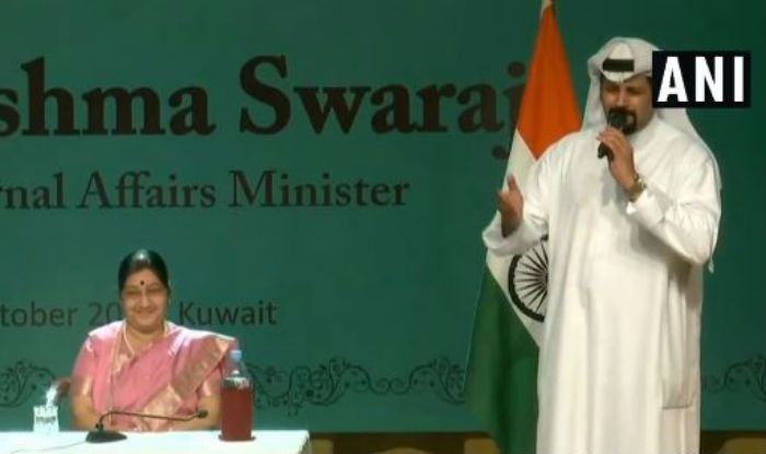 Kuwait Singer Mubarak Al-Rashid Sings Favourite Bhajan of Mahatma ...