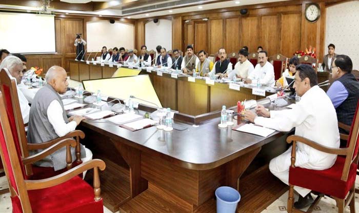 एमपी: कैबिनेट गठन में नेता जीते, कांग्रेस हारी, बड़े नेताओं के करीबियों ...