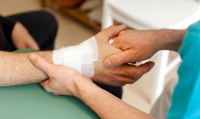 Self-powered e-Bandage Can Speed up Wound Healing, Says Study | India.com