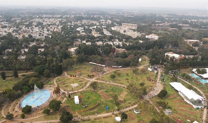 Rose Garden of Chandigarh – Asia’s Largest – is in Full Bloom in ...