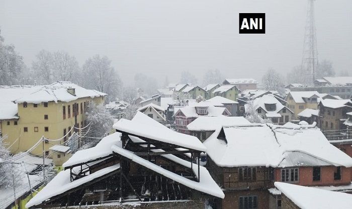 Heavy to Very Heavy Snowfall Alert Issued Across J&K, HP For Two Days ...