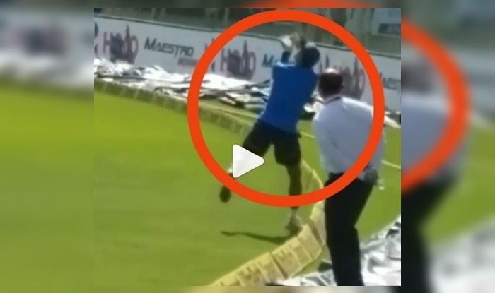 MS Dhoni Takes a Brilliant Catch Near Boundary Ropes Ahead of 1st T20I ...
