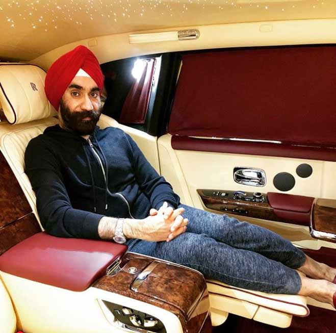 PHOTOS: भारत में जन्मे ब्रिटेन के 'बिल गेट्स' ने 6 रॉल्स रॉयस कारें ...