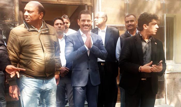 Robert Vadra Arrives With Mother Maureen at Enforcement Directorate ...