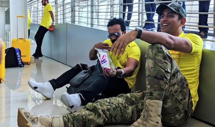 MS Dhoni Trolls Kedar Jadhav Hilariously After Chennai Beat Bangalore ...