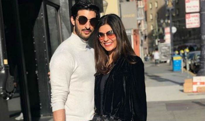 Bollywood Hottie Sushmita Sen Shares The ‘Iconic Shot’ Clicked by Beau ...