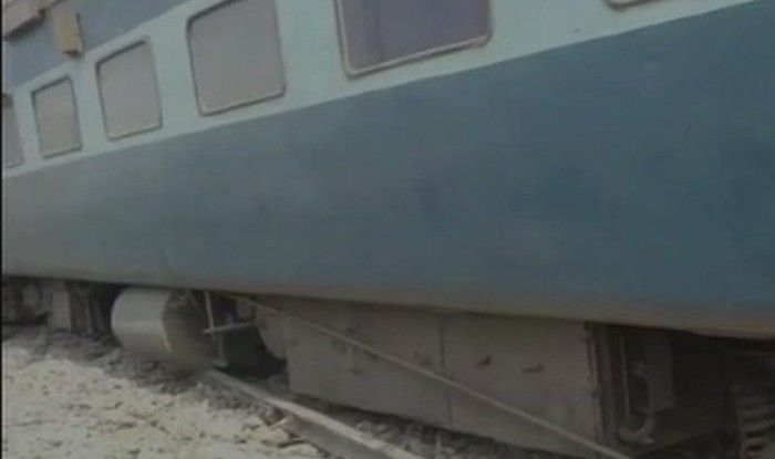 Shivnath Express Train Travelling to Nagpur Derails in Chhattisgarh