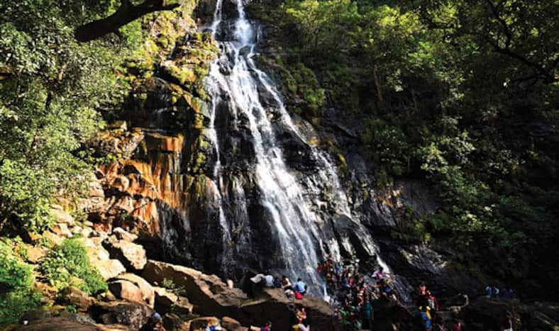 5 Must Visit Natural Wonders of Pachmarhi Ideal For a Summer Getaway ...
