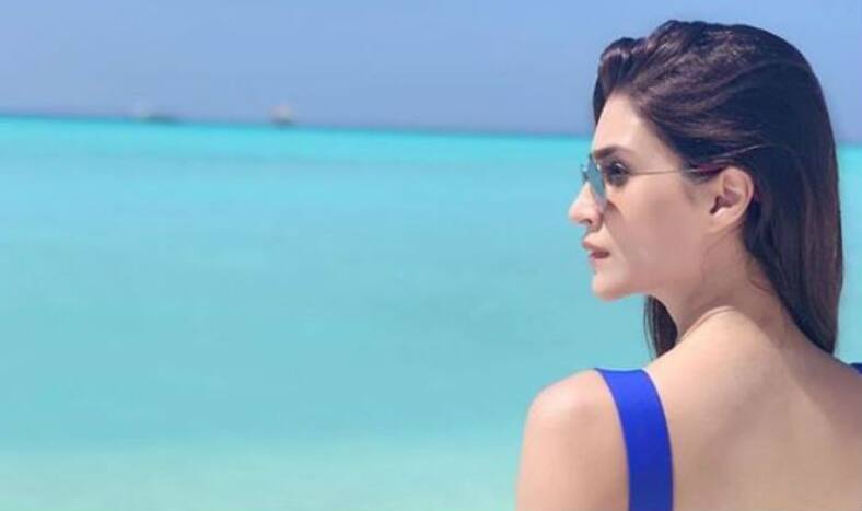 Kriti Sonan Shares Throwback Picture in Sexy Blue Bikini From Her ...