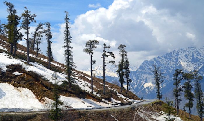 Why Every Traveller Must go on The Bhrigu Lake Trek | India.com