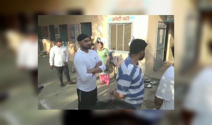 Lok Sabha Phase 7 Polling Harbhajan Singh Waits In Queue To Cast His