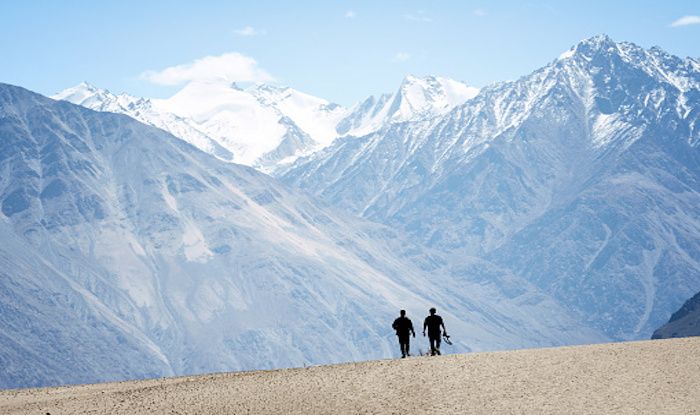 7 Must-Haves For Travel Enthusiasts This Summer | India.com