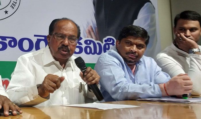 Take Charge, Quell Dissidence And Revamp Congress: Moily Tells Rahul