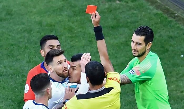 Lionel Messi Got First Red Card In International Career In Copa America ...