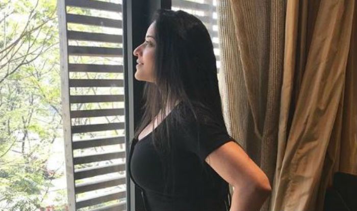 Bhojpuri Hot Bomb And Nazar Fame Monalisa