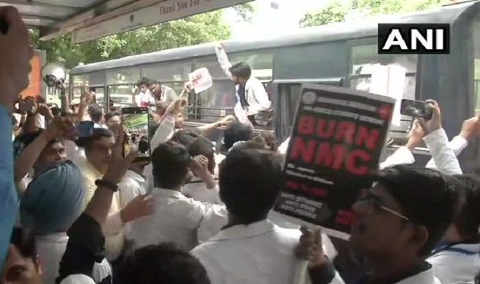 Doctors Begin Protest Against National Medical Commission Bill Outside ...