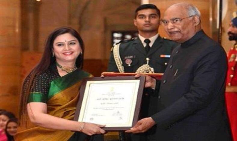 DD News Anchor Neelum Sharma Passes Away | India.com