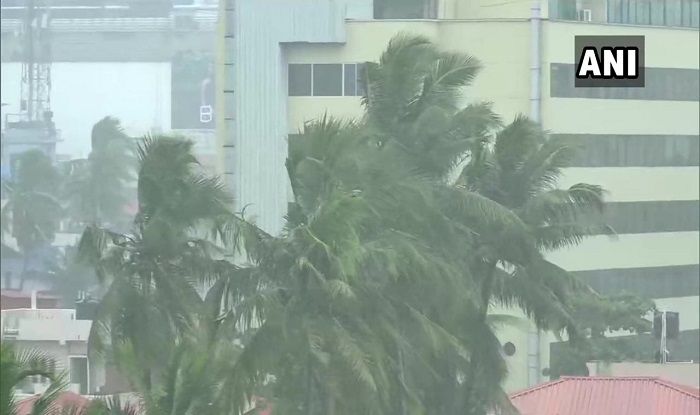 IMD Issues Red Alert in Lakshadweep, Orange & Yellow Alert in Kerala in ...