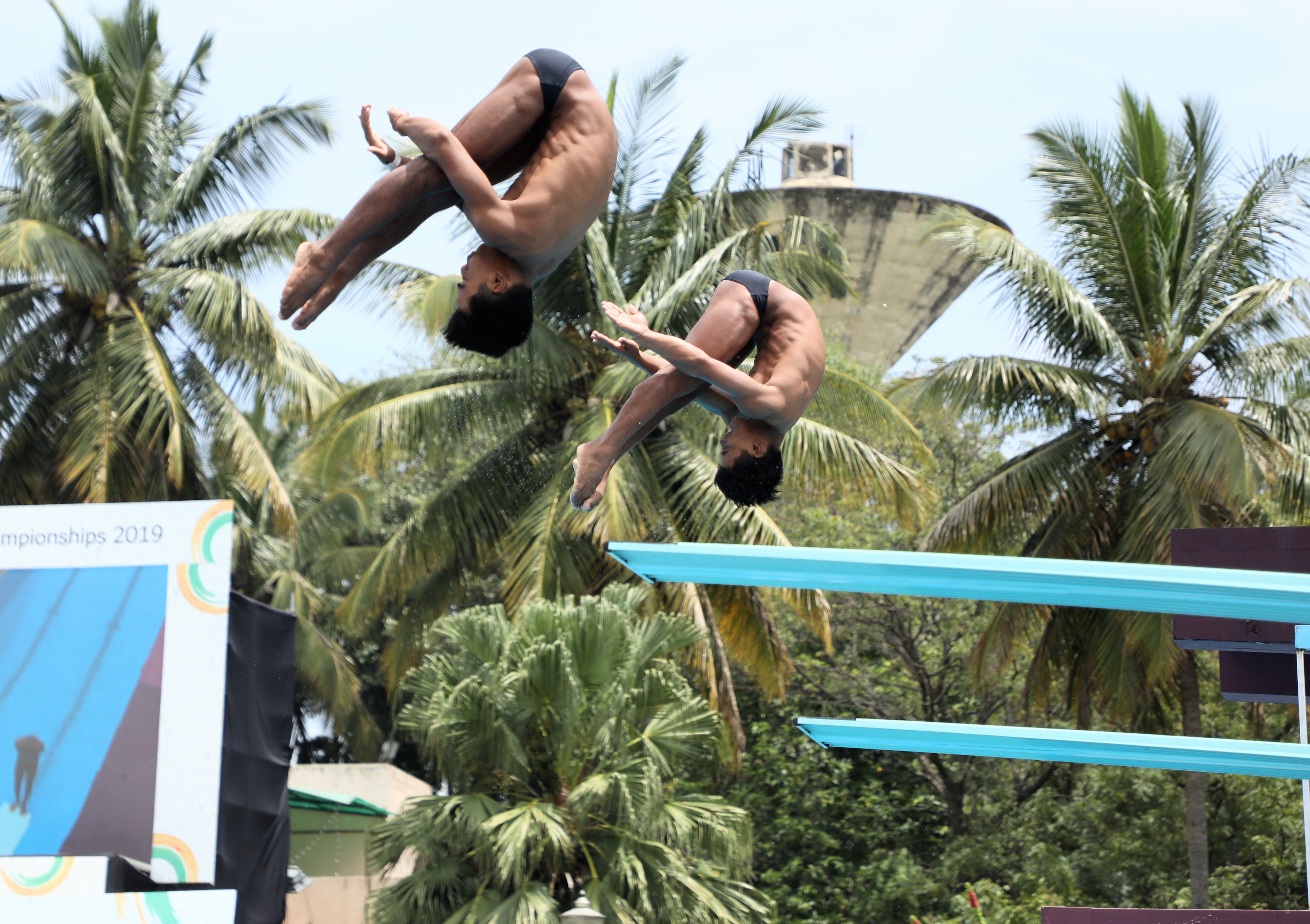 Wilson Singh, Satish Kumar Win Gold in Synchronised Diving | Sports ...