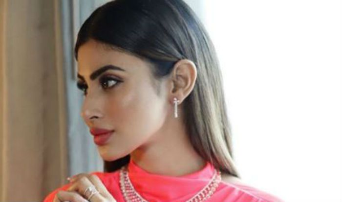 Mouni Roy Feels Charmed in Neon Pink Dress And Beautiful Diamonds as ...