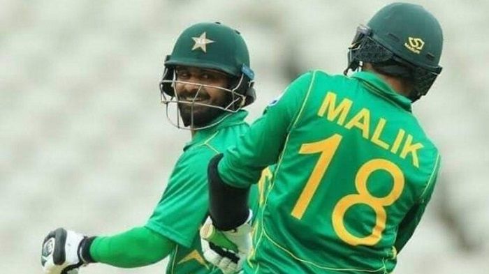 Shoaib Malik, Mohammad Hafeez Return to Pakistan Squad for Bangladesh ...