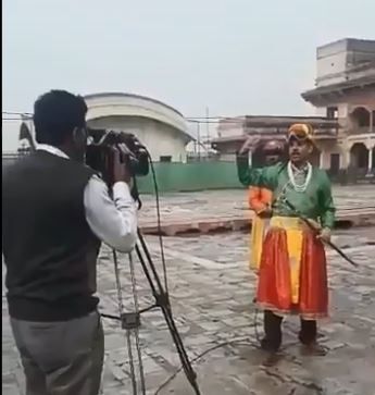 Watch: Pakistan Journalist Who Once Interviewed Buffalo Goes Viral ...