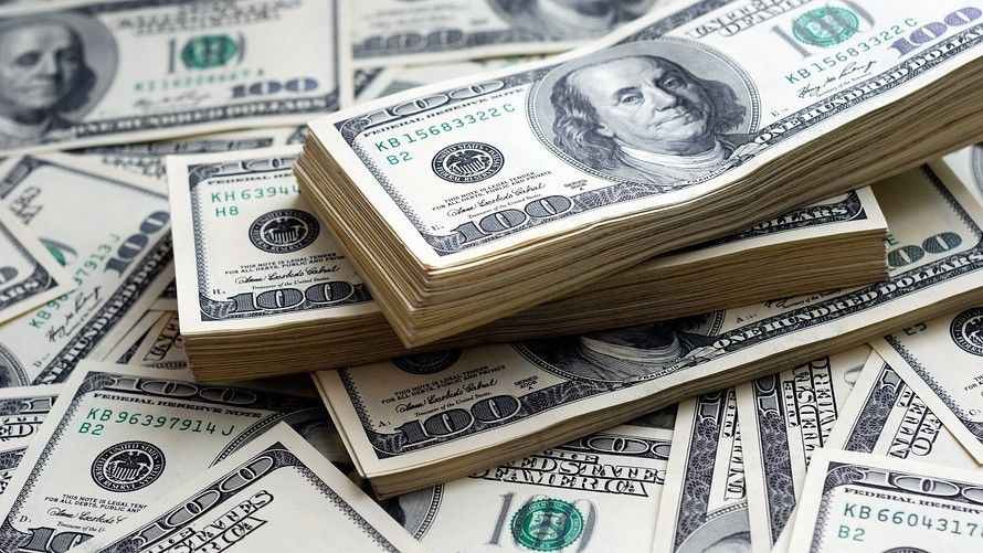 US Man Discovers Rs 30.6 Lakh Inside Second-Hand Footstool, Returns It ...