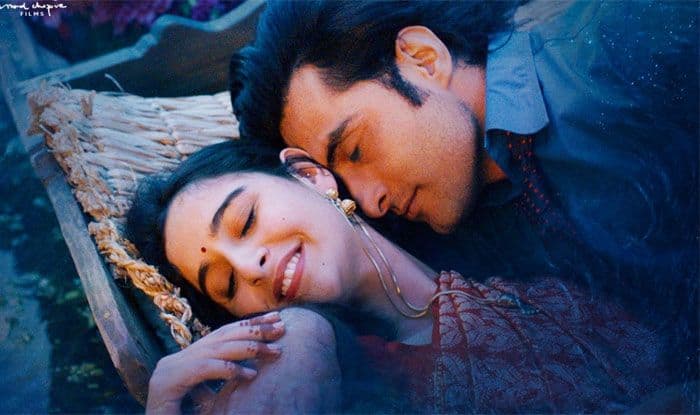 Shikara Film Review: Reveals Little Ambition on Kashmiri Pandits Exodus ...