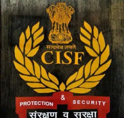 अपनी तस्वीरों से हलचल मचा देती हैं ये दक्षिण भारतीय बाला, आपने देखा कि ...