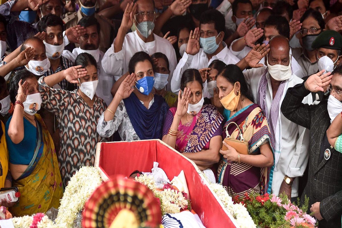 Ladakh Standoff: Telangana Govt Appoints Santoshi, Wife of Martyred Col ...