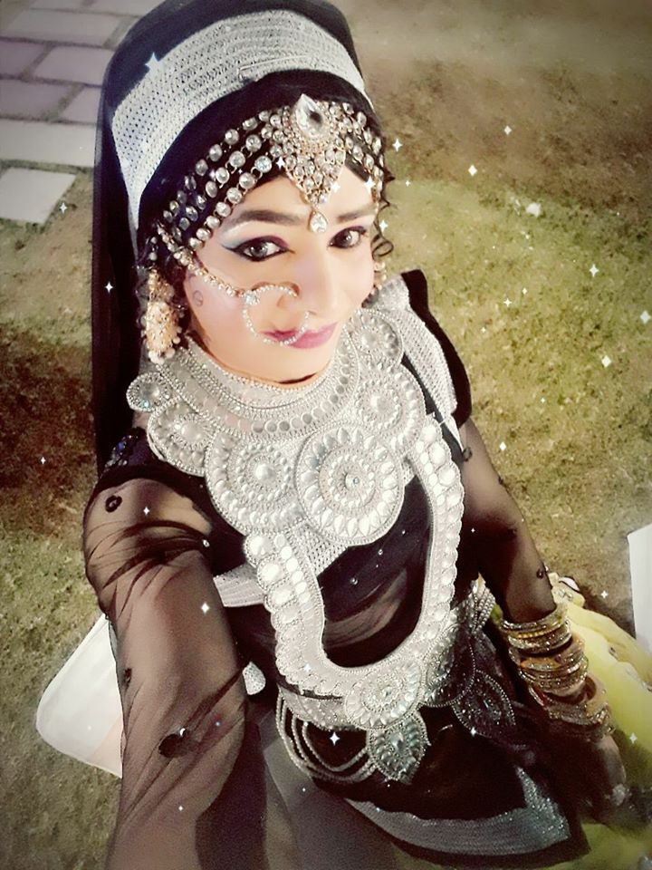 Deepak Dancer Turned Deepika: कभी लड़का हुआ करती थी ये महिला, कराया ...