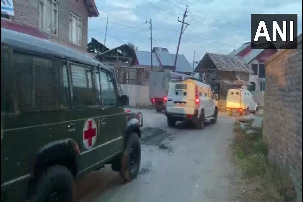 Jammu And Kashmir: Encounter Breaks Out Between Terrorists And Security ...