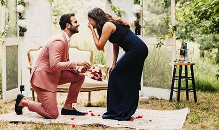 'थप्पड़' स्टार अंकुर राठी ने गर्लफ्रेंड अनुजा संग गुपचुप की सगाई, देखें ...