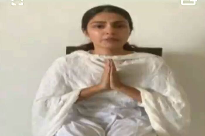 Rhea Chakraborty’s Jalebi Co-Star Kajol Tyagi Slams For ‘Faking Grief’ After Her Video Statement ...