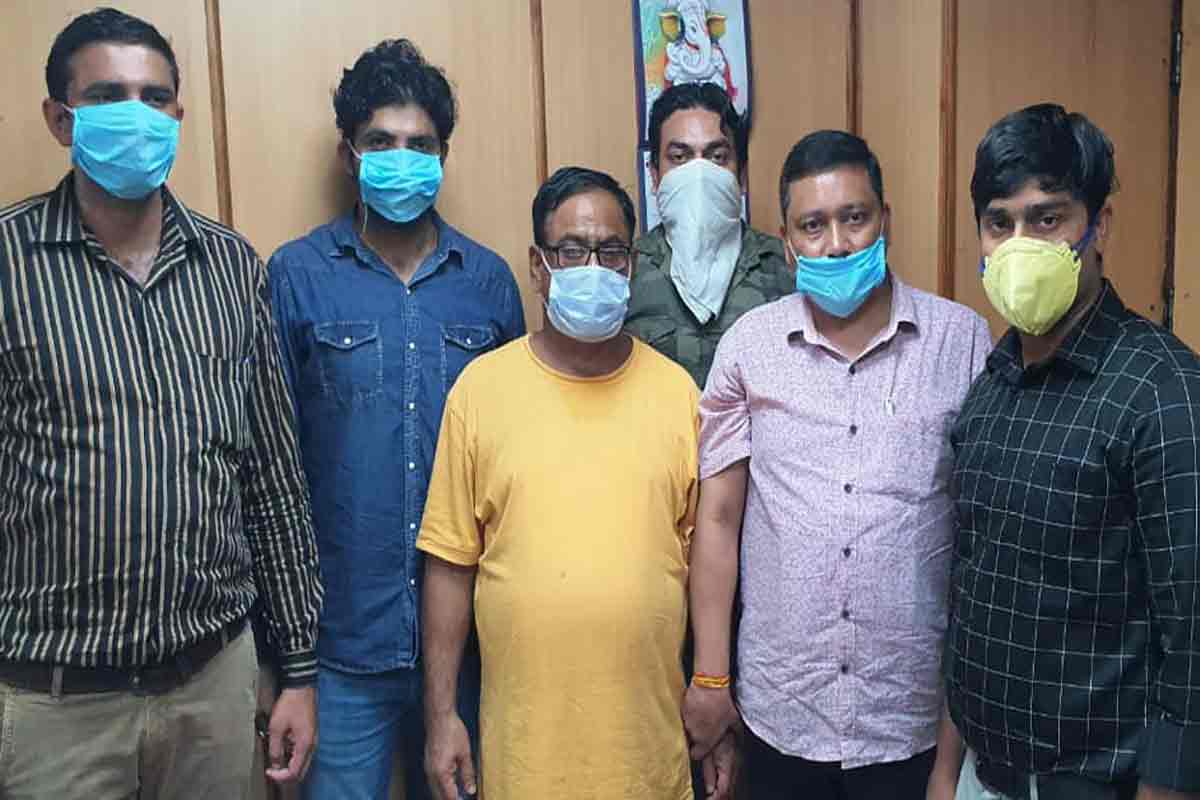 दिल्‍ली में सीरियल किलर डॉक्‍टर गिरफ्तार, 50 मर्डर कबूले, पुलि‍स को 100 ...