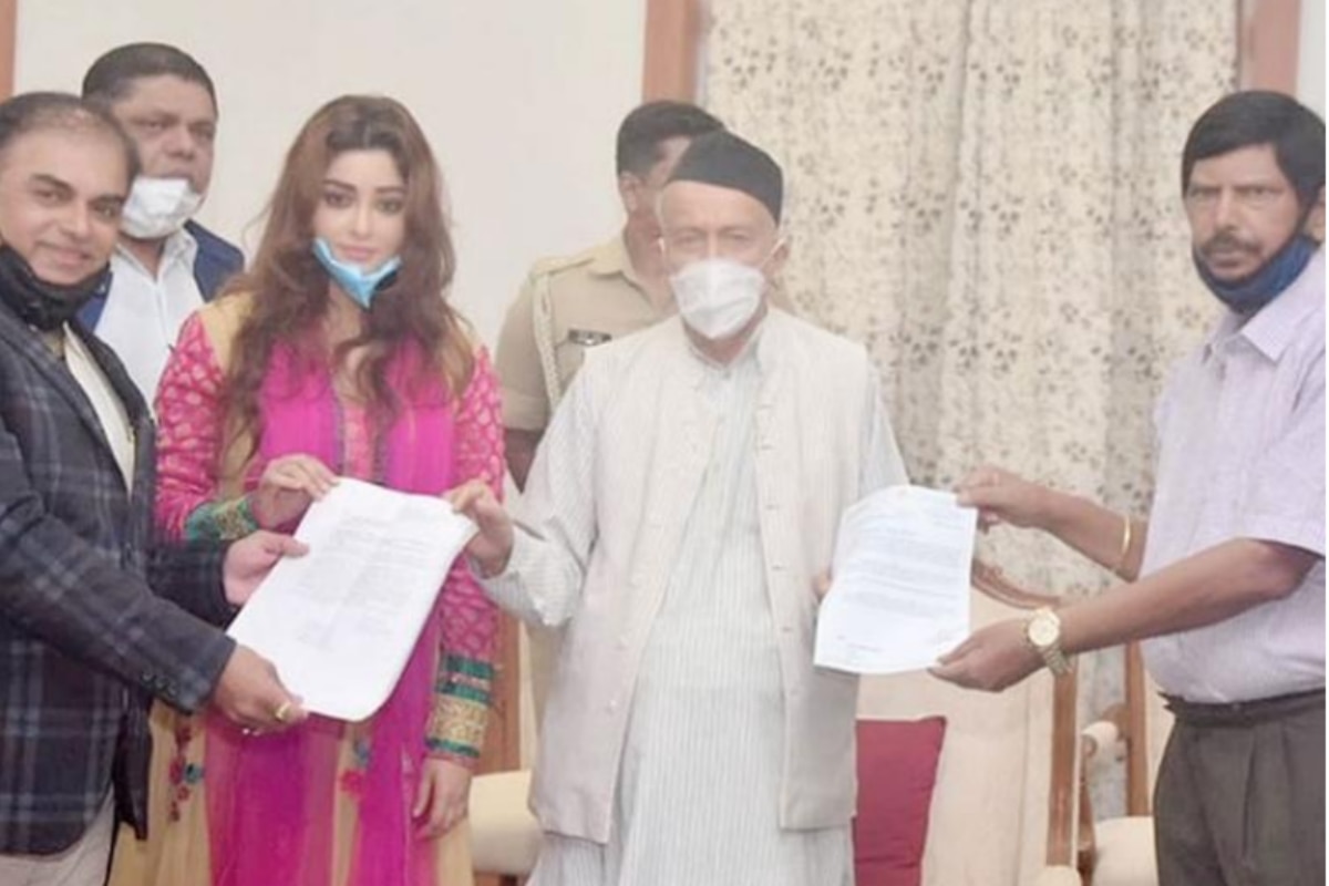 Payal Ghosh, Who Accused Anurag Kashyap, Requests For Y Level Security ...