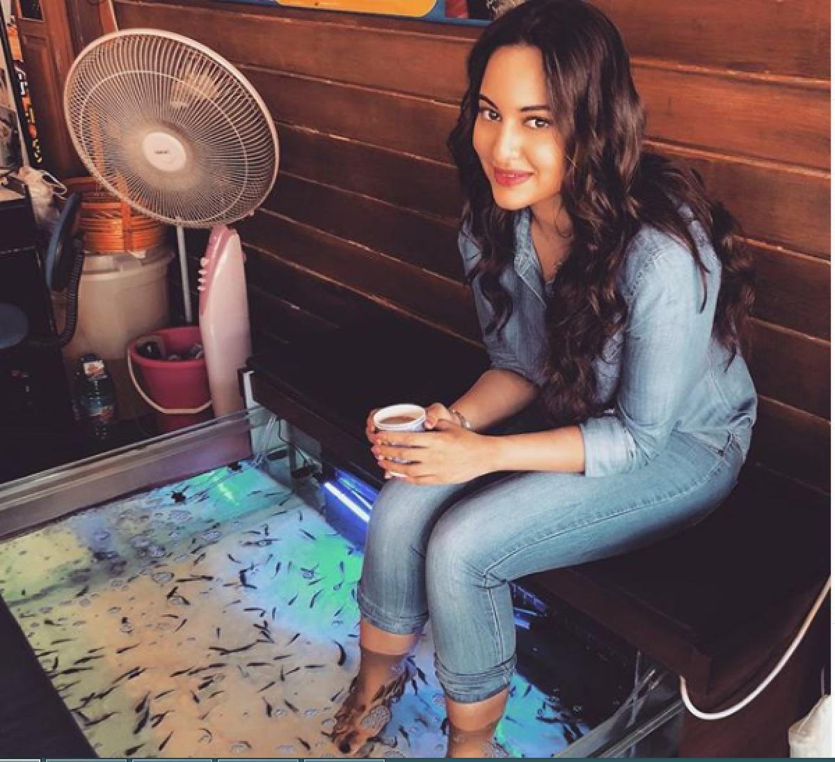 Fish Pedicure Gone Wrong: A 20-year-old Woman Loses Toenails After The ...