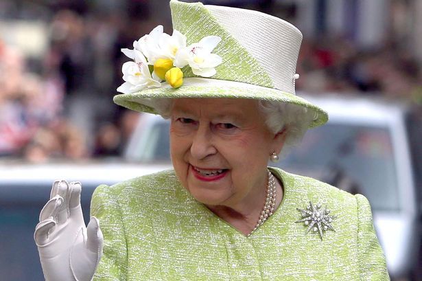Queen Elizabeth II Net Worth And Personal Assets Who Inherits Her ...