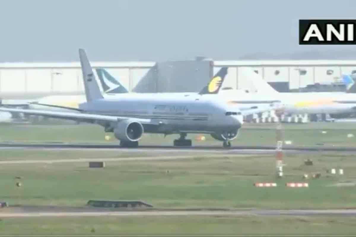 Video: US से देश में आया VVIP aircraft Air India One: प्रेसिंडेंट- PM ...
