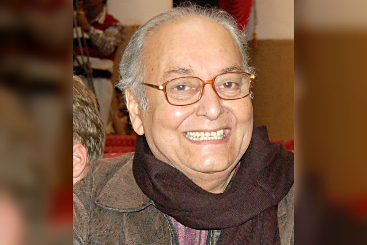 Only Prayers And Miracle Can Save Soumitra Chatterjee, Doctors Inform ...