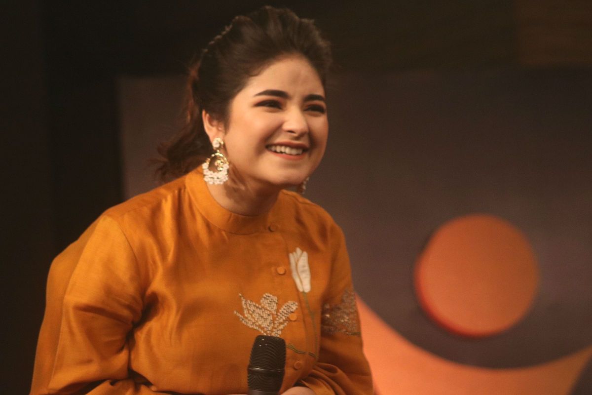 Zaira Wasim is Back to Request Fans to Help Her ‘Start a New Chapter in ...