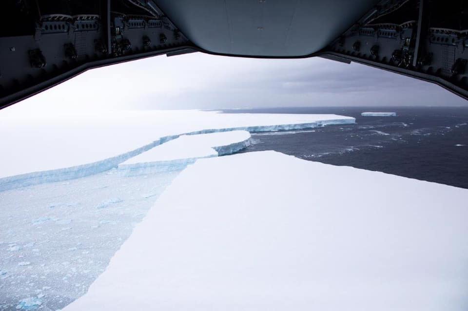 World’s Biggest Iceberg Captured by Cameras of Royal Air Force Jet ...